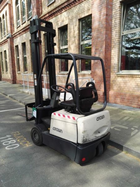 Crown SC 3013 Electric Forklift - Forkify